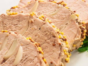 Свиной окорок в духовке - 8 вкусных рецептов приготовления с пошаговыми ...